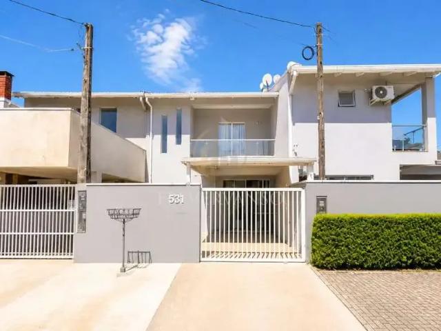 Casa / Sobrado para Venda em Guaratuba/PR Cohapar 4 Quartos