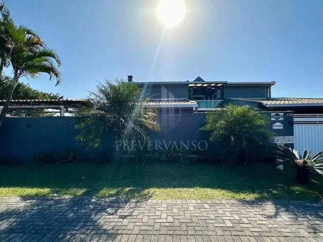 Casa / Sobrado para Venda em Guaratuba/PR Cohapar 5 Quartos
