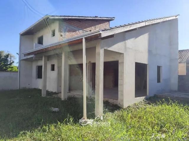 Casa / Sobrado para Venda em Guaratuba/PR Cohapar 6 Quartos