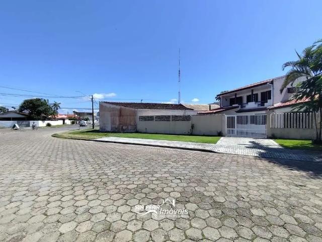 Casa / Sobrado para Venda em Guaratuba/PR Cohapar 6 Quartos