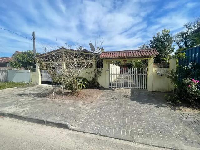 Casa / Sobrado para Venda em Guaratuba/PR Cohapar