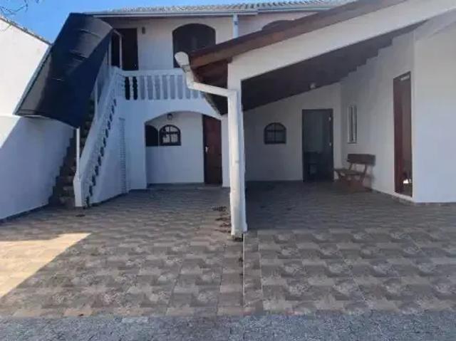 Casa / Sobrado para Venda em Guaratuba/PR Coroados 4 Quartos