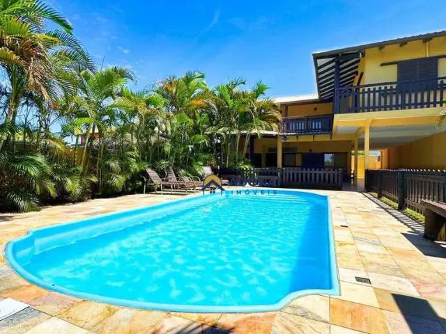 Casa / Sobrado para Venda em Guaratuba/PR Coroados 5 Quartos