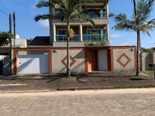 Casa / Sobrado para Venda em Guaratuba/PR Coroados 5 Quartos