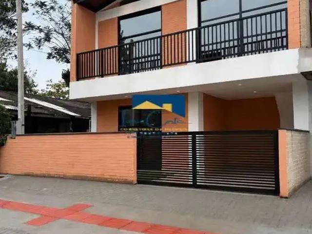 Casa / Sobrado para Venda em Guaratuba/PR Coroados 2 Quartos