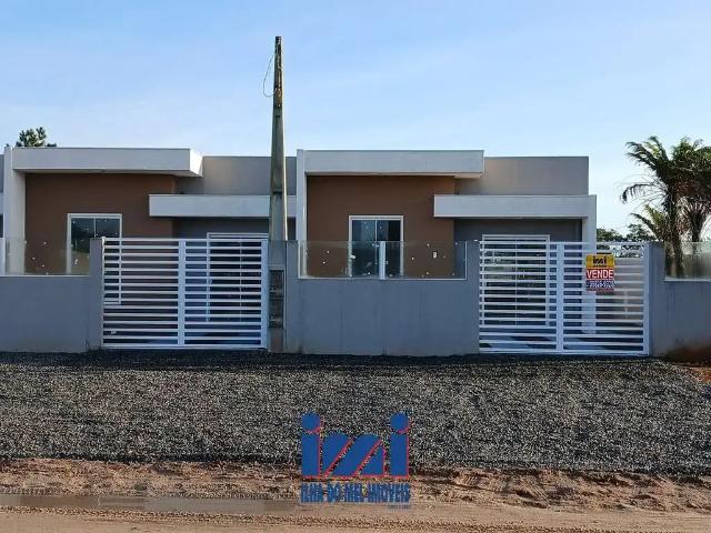Casa / Sobrado para Venda em Guaratuba/PR Coroados 2 Quartos