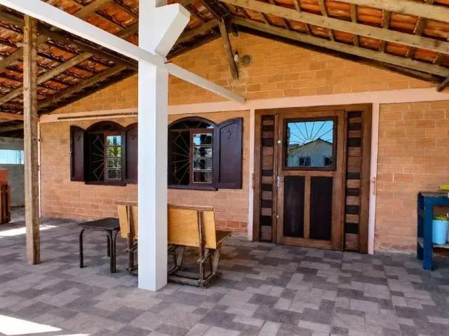 Casa / Sobrado para Venda em Guaratuba/PR Coroados 2 Quartos