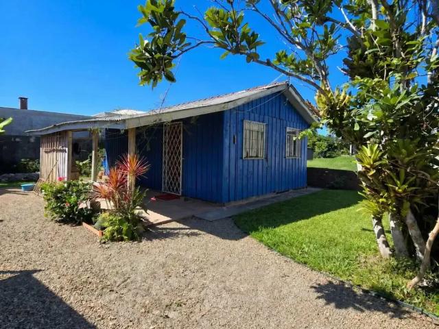 Casa / Sobrado para Venda em Guaratuba/PR Coroados 2 Quartos