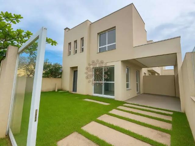 Casa / Sobrado para Venda em Guaratuba/PR Coroados 2 Quartos