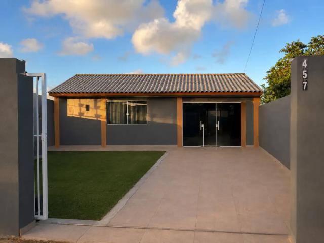 Casa / Sobrado para Venda em Guaratuba/PR Coroados 3 Quartos
