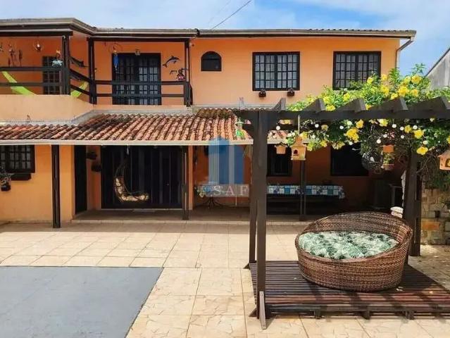 Casa / Sobrado para Venda em Guaratuba/PR Coroados 3 Quartos