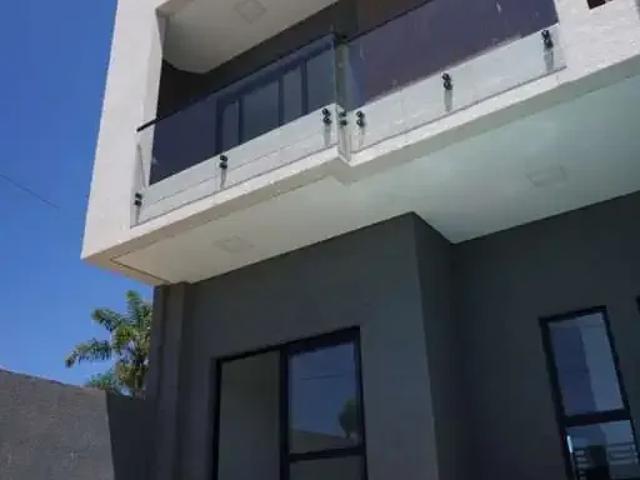 Casa / Sobrado para Venda em Guaratuba/PR Coroados 3 Quartos