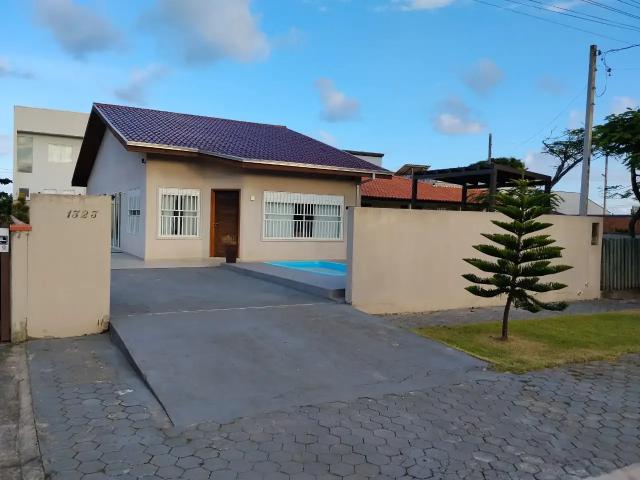 Casa / Sobrado para Venda em Guaratuba/PR Coroados 3 Quartos