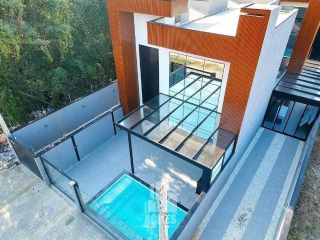 Casa / Sobrado para Venda em Guaratuba/PR Estoril 3 Quartos