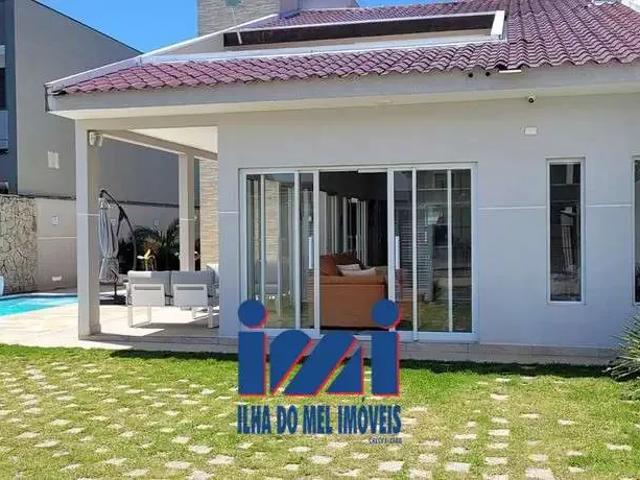 Casa / Sobrado para Venda em Guaratuba/PR Estoril 4 Quartos