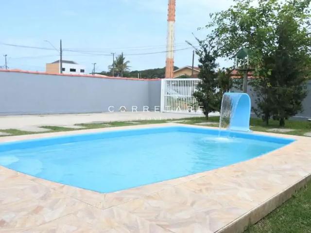 Casa / Sobrado para Venda em Guaratuba/PR Nereidas 4 Quartos