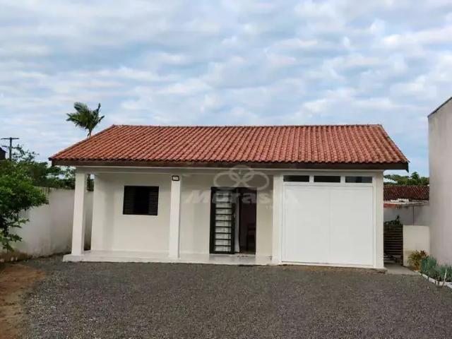 Casa / Sobrado para Venda em Guaratuba/PR Nereidas 3 Quartos