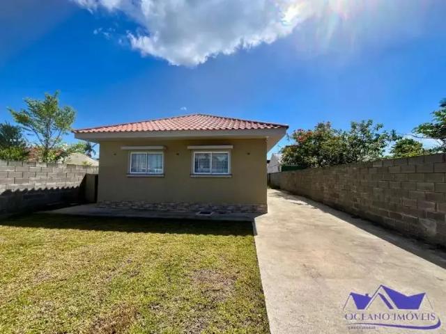 Casa / Sobrado para Venda em Guaratuba/PR Nereidas 3 Quartos