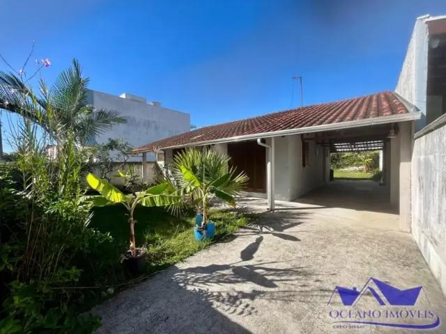 Casa / Sobrado para Venda em Guaratuba/PR Nereidas 3 Quartos