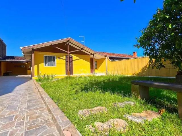 Casa / Sobrado para Venda em Guaratuba/PR Nereidas 3 Quartos