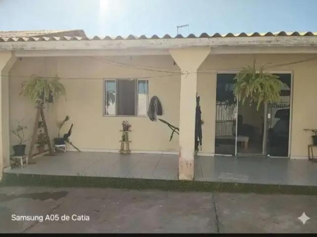 Casa / Sobrado para Venda em Guaratuba/PR Piçarras 4 Quartos