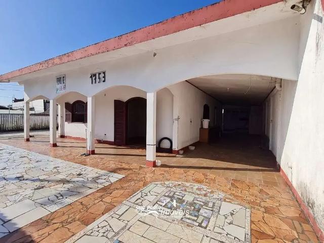Casa / Sobrado para Venda em Guaratuba/PR Piçarras 5 Quartos