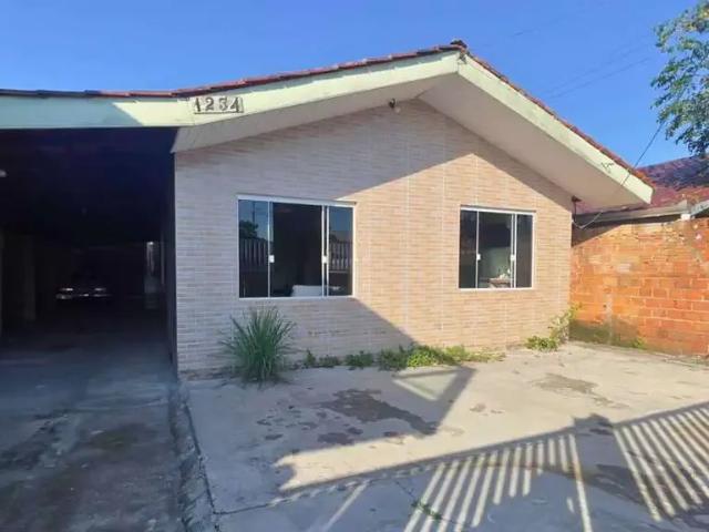 Casa / Sobrado para Venda em Guaratuba/PR Piçarras 5 Quartos