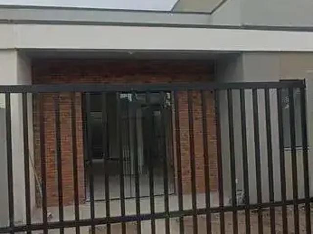 Casa / Sobrado para Venda em Guaratuba/PR Piçarras 2 Quartos