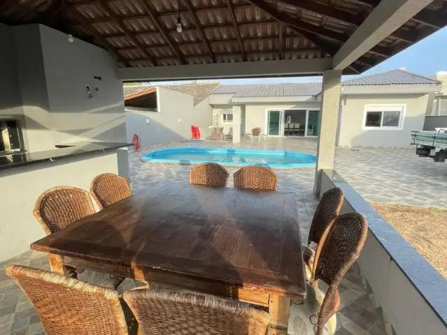 Casa / Sobrado para Venda em Guaratuba/PR Piçarras 2 Quartos
