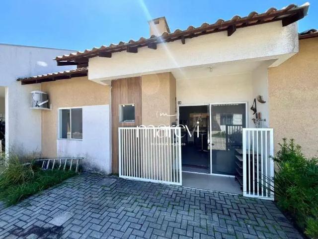 Casa / Sobrado para Venda em Guaratuba/PR Piçarras 2 Quartos