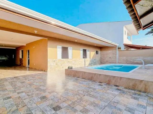 Casa / Sobrado para Venda em Guaratuba/PR Piçarras 3 Quartos