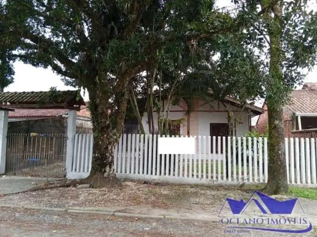 Casa / Sobrado para Venda em Guaratuba/PR Piçarras 3 Quartos