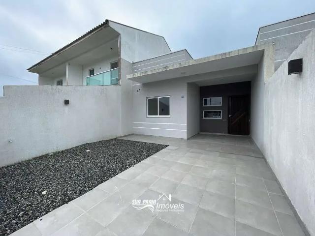 Casa / Sobrado para Venda em Guaratuba/PR Piçarras 3 Quartos