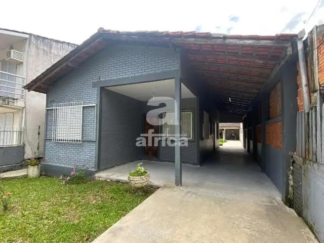 Casa / Sobrado para Venda em Guaratuba/PR Praia Central 3 Quartos