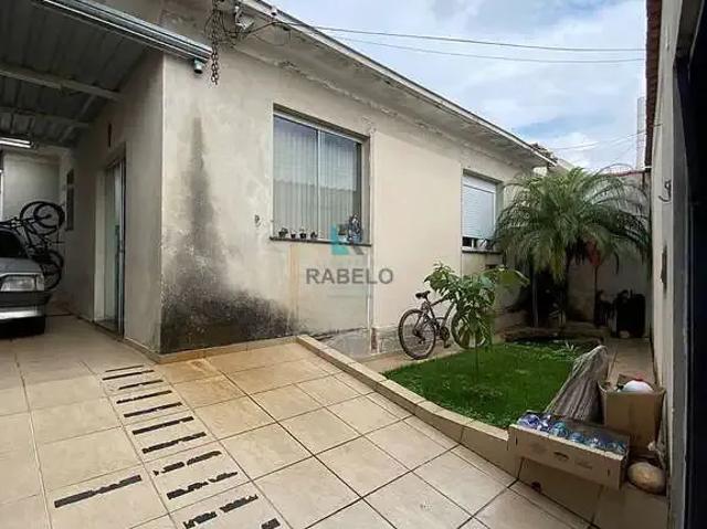 Casa / Sobrado para Venda em Guaratinguetá/SP Centro 3 Quartos