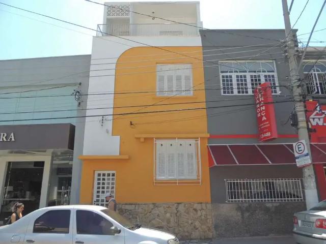 Casa / Sobrado para Venda em Guaratinguetá/SP Centro 4 Quartos