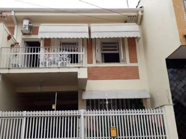 Casa / Sobrado para Venda em Guaratinguetá/SP Centro 5 Quartos