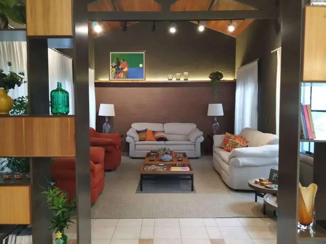 Casa / Sobrado para Venda em Guaratinguetá/SP Internacional Park 4 Quartos