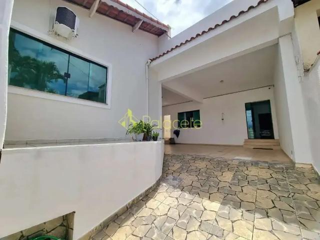 Casa / Sobrado para Venda em Guaratinguetá/SP Nova Guará 4 Quartos