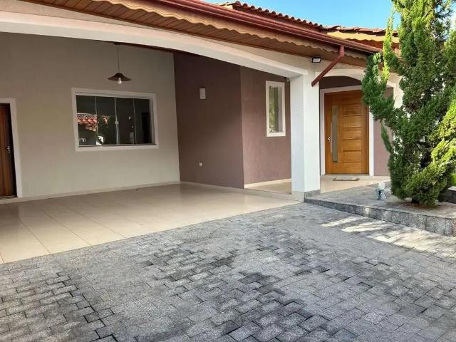 Casa / Sobrado para Venda em Guaratinguetá/SP Portal das Colinas 3 Quartos