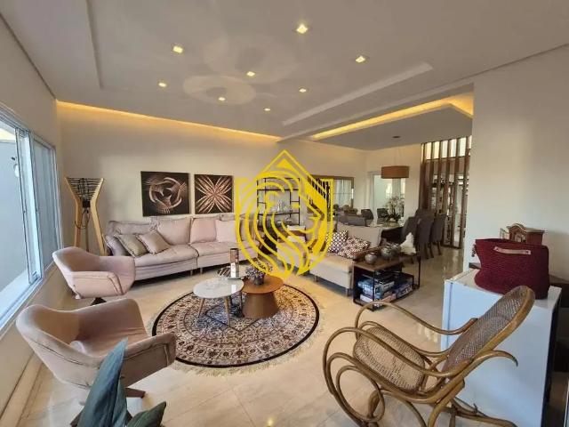Casa / Sobrado para Venda em Guaratinguetá/SP Vila Paraiba 4 Quartos