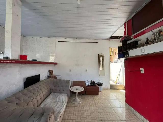 Casa / Sobrado para Venda em Guarujá/SP Cachoeira 2 Quartos