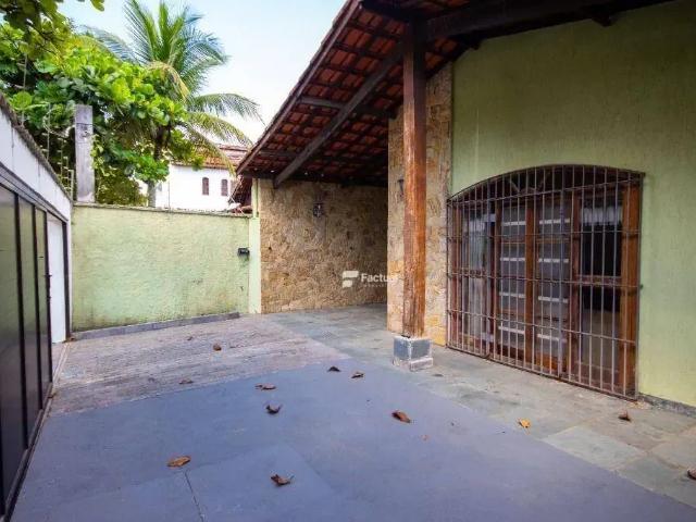 Casa / Sobrado para Venda em Guarujá/SP Balneário Praia do Pernambuco 3 Quartos