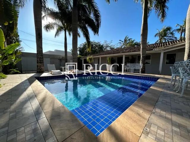 Casa / Sobrado para Venda em Guarujá/SP Balneário Praia do Pernambuco 4 Quartos