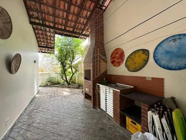 Casa / Sobrado para Venda em Guarujá/SP Balneário Praia do Pernambuco 4 Quartos