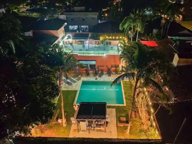 Casa / Sobrado para Venda em Guarujá/SP Balneário Praia do Pernambuco 6 Quartos
