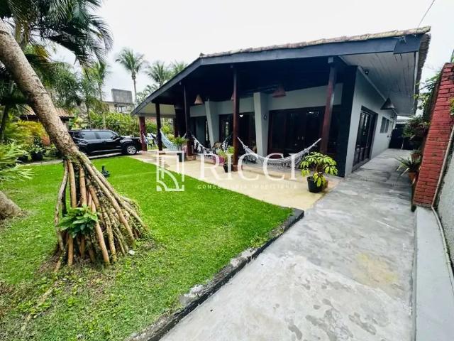 Casa / Sobrado para Venda em Guarujá/SP Balneário Praia do Pernambuco 8 Quartos