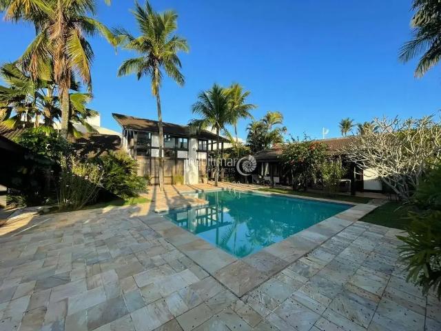 Casa / Sobrado para Venda em Guarujá/SP Enseada 4 Quartos