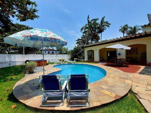 Casa / Sobrado para Venda em Guarujá/SP Enseada 4 Quartos
