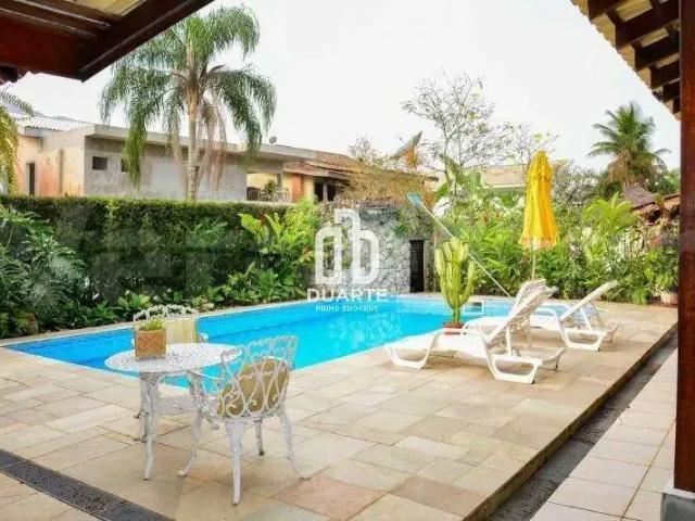 Casa / Sobrado para Venda em Guarujá/SP Enseada 4 Quartos